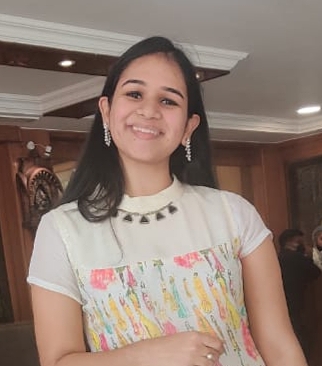 'Itni Shakti Hame Dena Daata' Singer Pushpa Pagdhare Shares Her ...